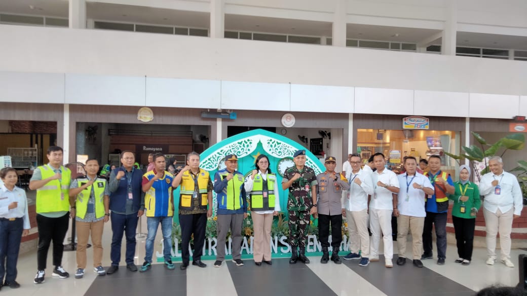 GM Bandara Pattimura Resmi Buka Posko Terpadu Angkutan Udara Lebaran 2025